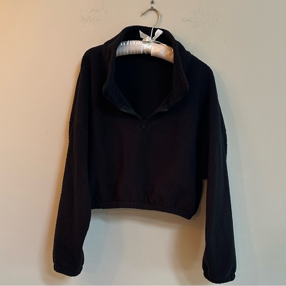 Temu | Tops | Cropped Black Fleece Pullover Size Xl | Poshmark